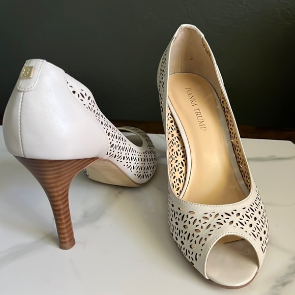 Ivanka Trump | Shoes | Ivanka Trump Ivory Leather Pumps | Poshmark